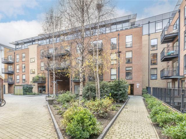 Apartment at Coldharbour Lane, Greater London