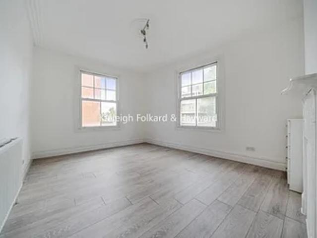 Apartment at Coldharbour Lane, Greater London