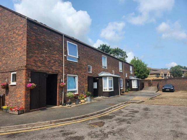 Apartment at Colham Mill Road, Greater London