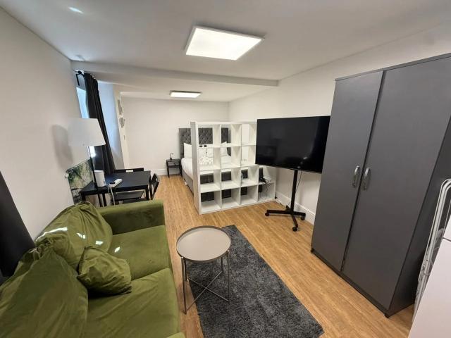 Apartment at Colindeep Gardens, Greater London