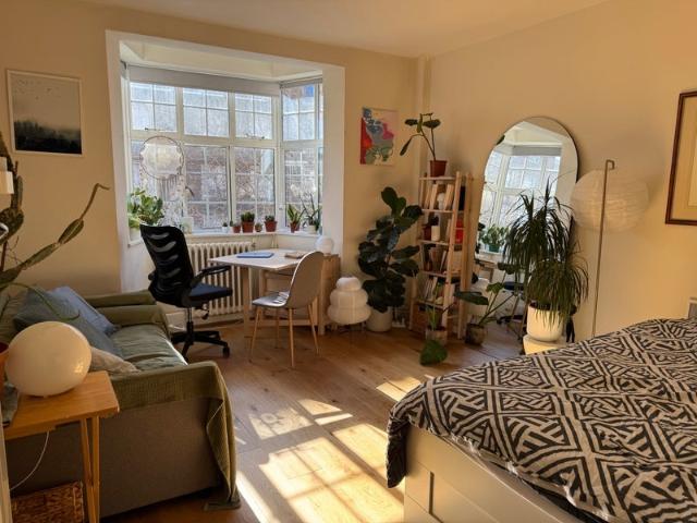 Apartment at Colonnade, Greater London