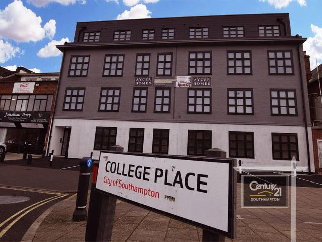 Apartment at College Place, Southampton