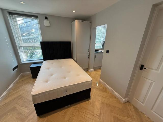 Apartment at College Road, Doncaster