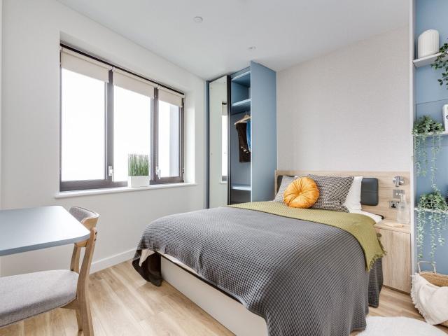 Apartment at College Road, Greater London