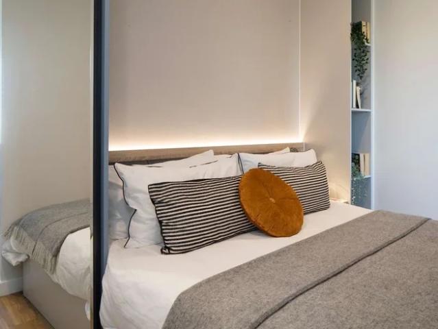 Apartment at College Road, Greater London