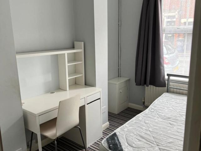 Apartment at College Road, Stoke on Trent