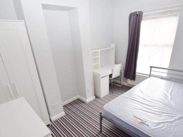 Apartment at College Road, Stoke on Trent