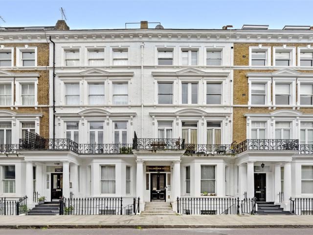 Apartment at Collingham Place, Greater London