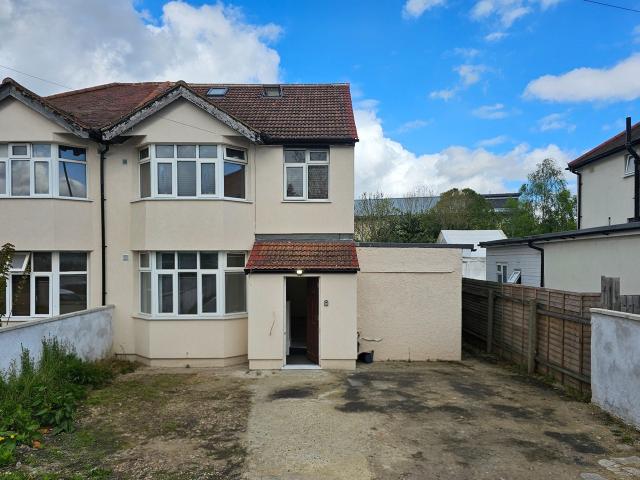 Apartment at Colnbrook By Pass, Greater London