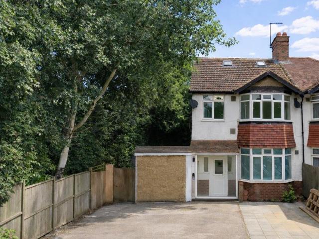 Apartment at Colnbrook By Pass, Greater London