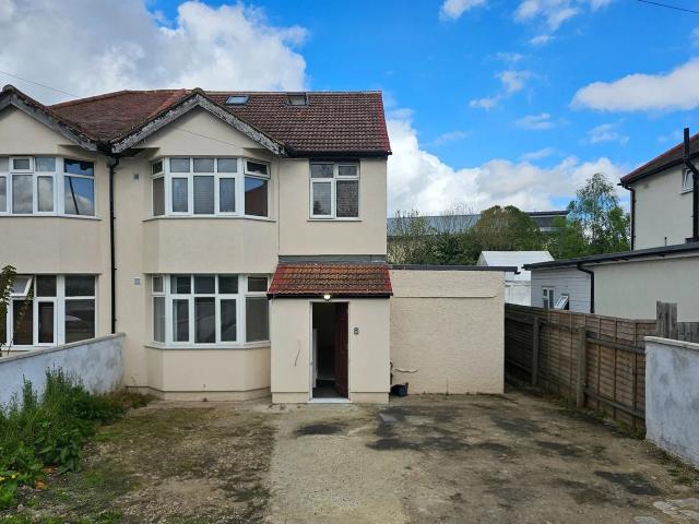 Apartment at Colnbrook By Pass, Greater London