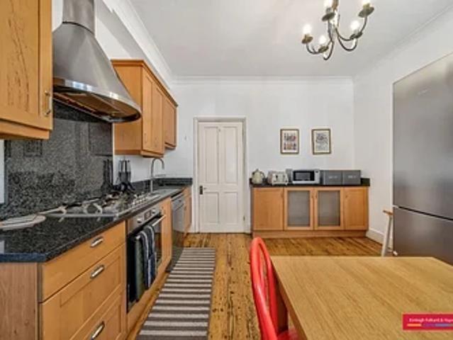 Apartment at Colney Hatch Lane, Greater London