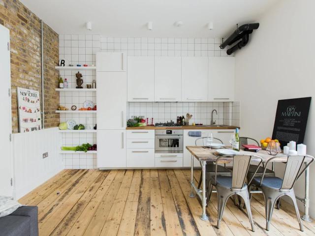 Apartment at Colvestone Crescent, Greater London