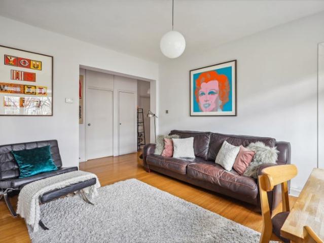 Apartment at Colville Gardens, Greater London