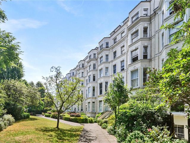 Apartment at Colville Gardens, Greater London