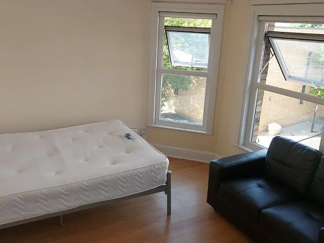 Apartment at Combermere Road, Greater London