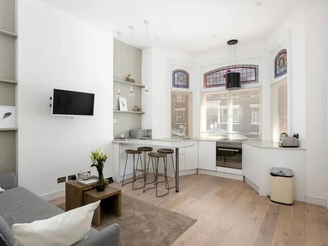 Apartment at Comeragh Road, Greater London