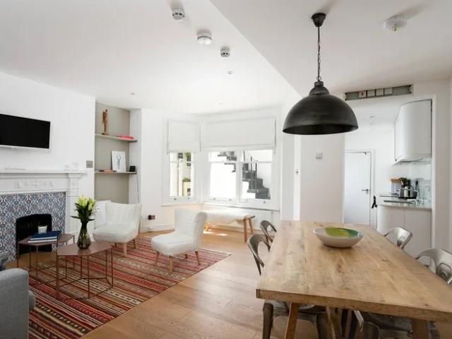 Apartment at Comeragh Road, Greater London