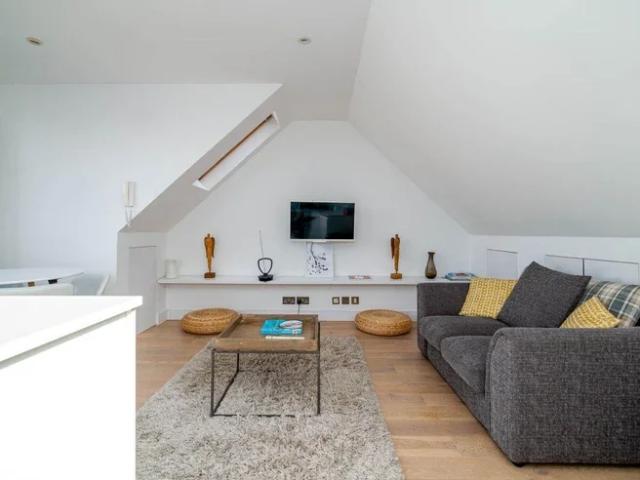 Apartment at Comeragh Road, Greater London
