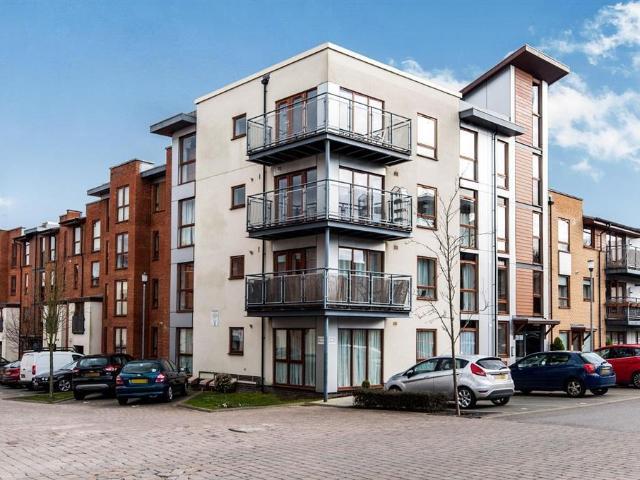 Apartment at Commonwealth Drive, Crawley