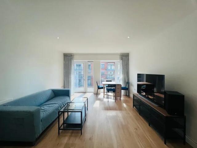 Apartment at Commander Avenue, Greater London