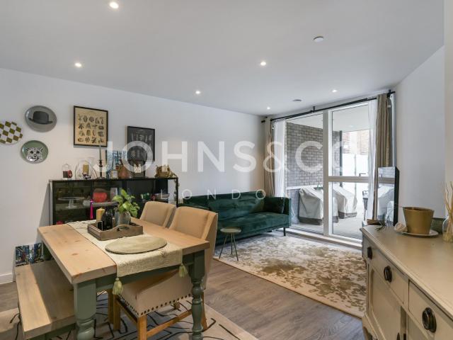 Apartment at Commerce Road, Greater London