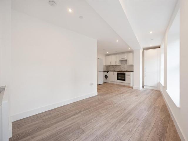 Apartment at Commercial Way, Woking