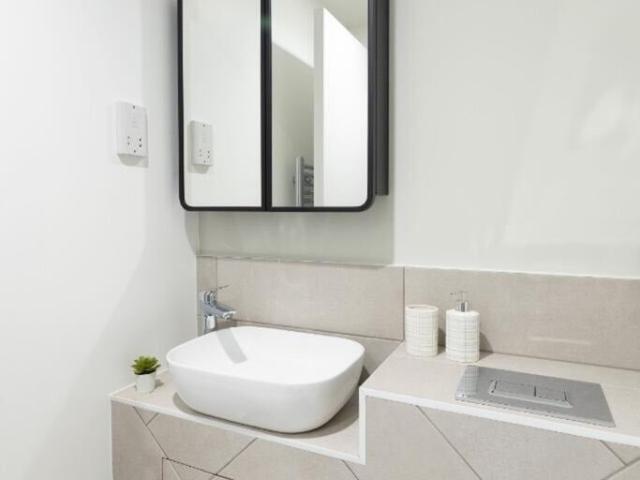 Apartment at Commercial Road, Greater London