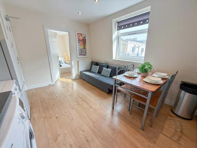 Apartment at Commercial Road, Greater London