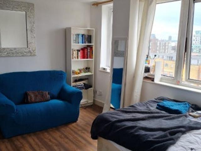 Apartment at Commercial Road, Greater London