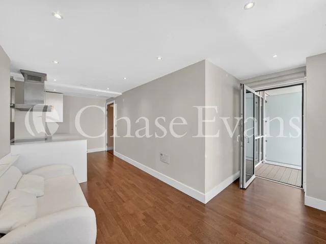 Apartment at Commercial Street, Greater London