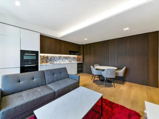 Apartment at Concert Hall Approach, Greater London