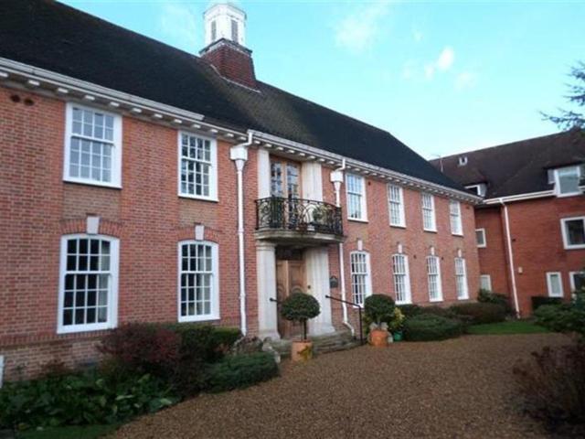 Apartment at Conduit Lane, Hoddesdon