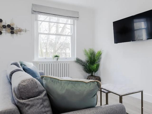 Apartment at Conduit Mews, City of Westminster
