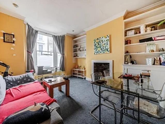 Apartment at Coningham Road, Greater London