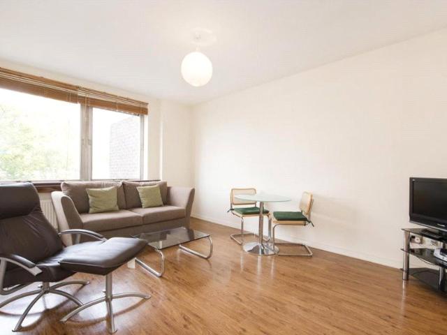 apartment at Coniston Court, Kendal Street, London, W2 2AN