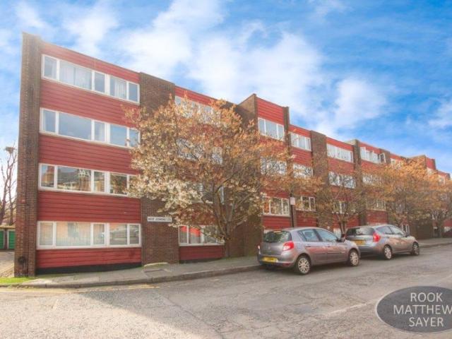 Apartment at Coniston Avenue, Newcastle upon Tyne