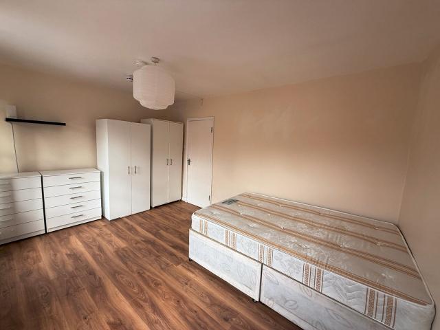 Apartment at Conley Road, Greater London