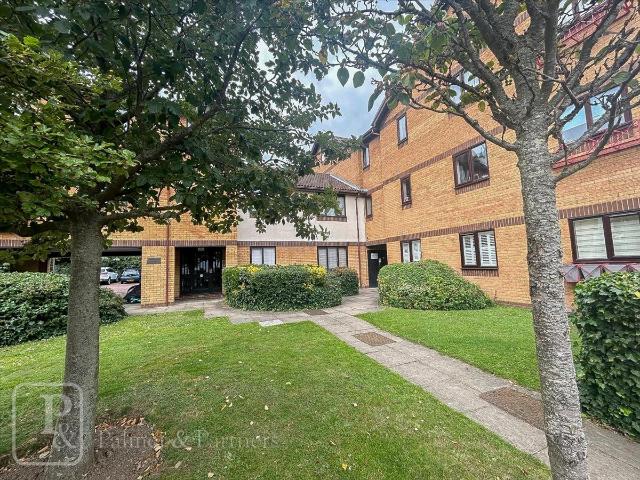 Apartment at Connaught Gardens East, Clacton on Sea