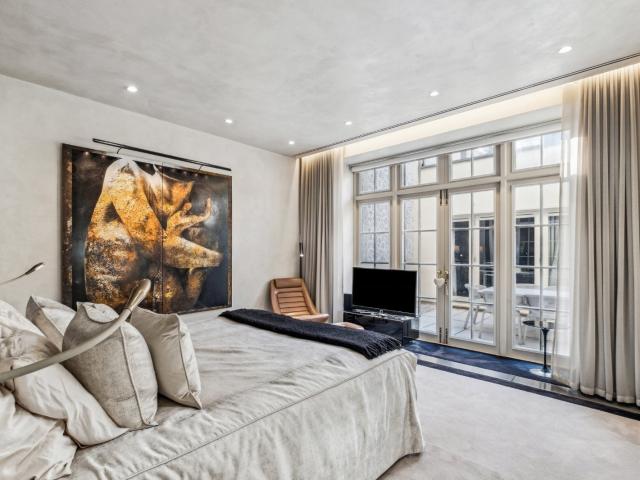 Apartment at Connaught Place, City of Westminster