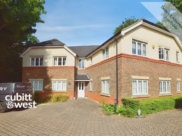 Apartment at Connersville Way, Greater London