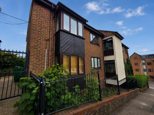 Apartment at Constitution Hill, Chatham