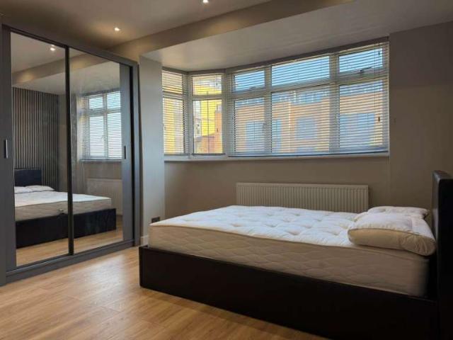 Apartment at Cool Oak Lane, Greater London