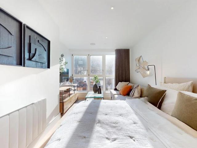 Apartment at Coombe Lane, Greater London