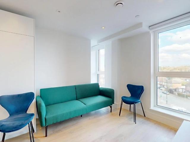 Apartment at Coombe Lane, Greater London
