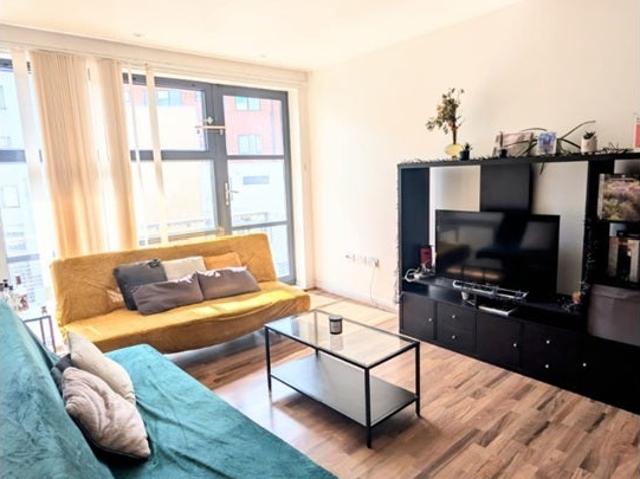 Apartment at Copenhagen Place, Greater London