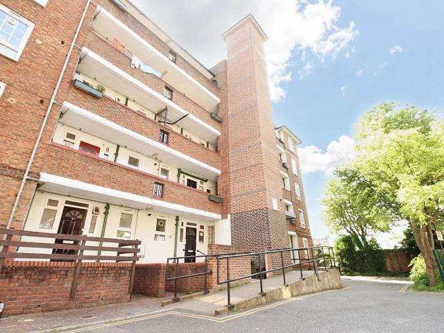 Apartment at Copenhagen Street, Greater London