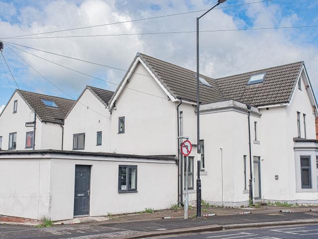 Apartment at Copley Road, Doncaster