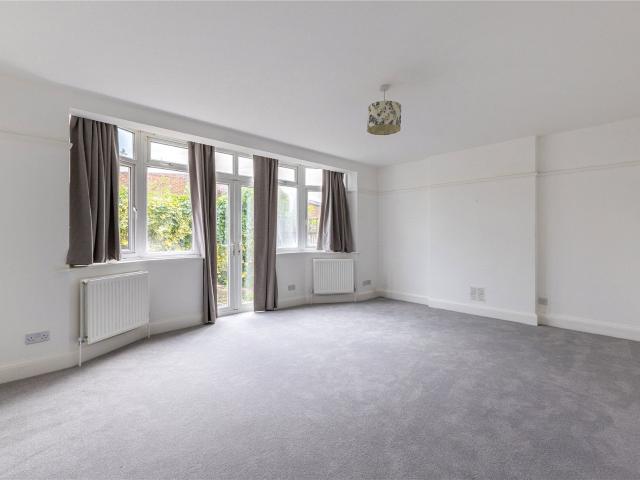 Apartment at Copse Road, Elmbridge