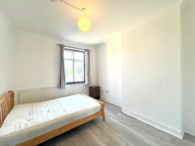 Apartment at Coppermill Lane, Greater London